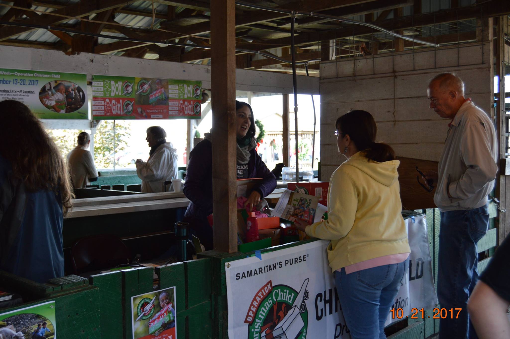 Christmas in the barns – Clinton County Fair